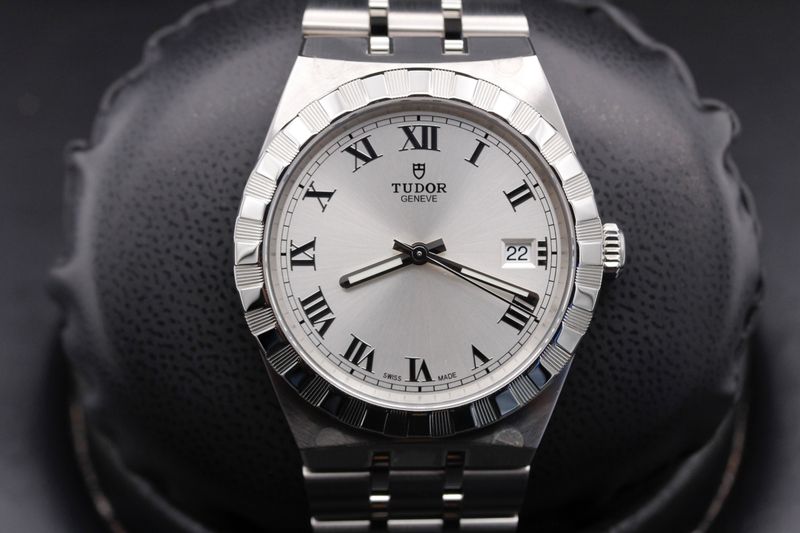Tudor Royal 28500 | OC WATCH GUY