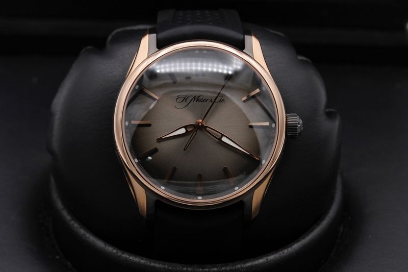 Pre-Owned H.Moser & Cie. Pioneer Centre Seconds 3200-0902 | OC WATCH GUY